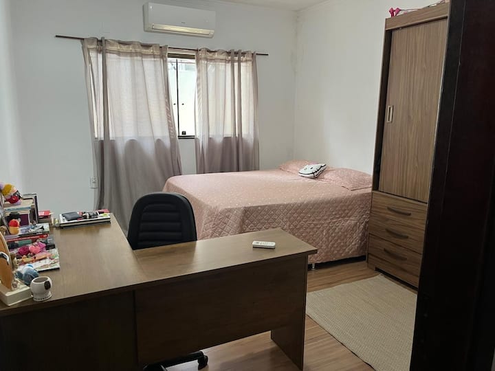 Casa Ampla, Bonita, Confortável. - Dourados