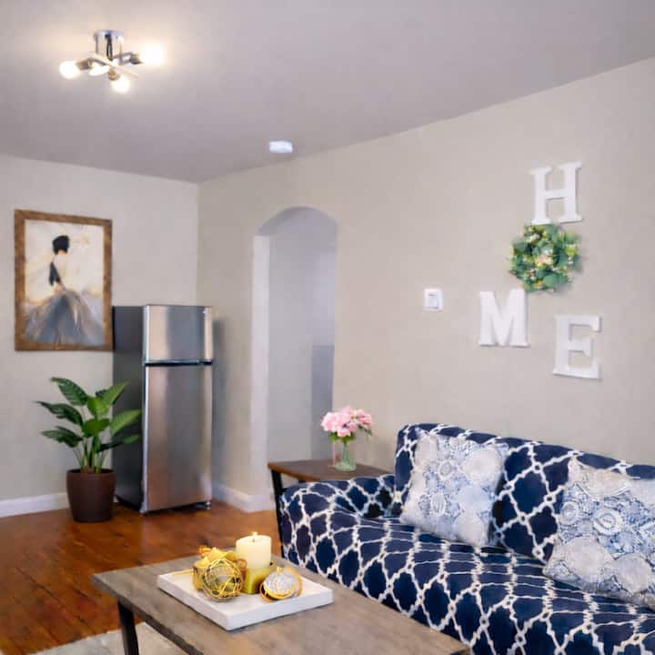 Bright Quiet 2b1b W/ Easy Parking (Prime Location) - Alhambra, CA