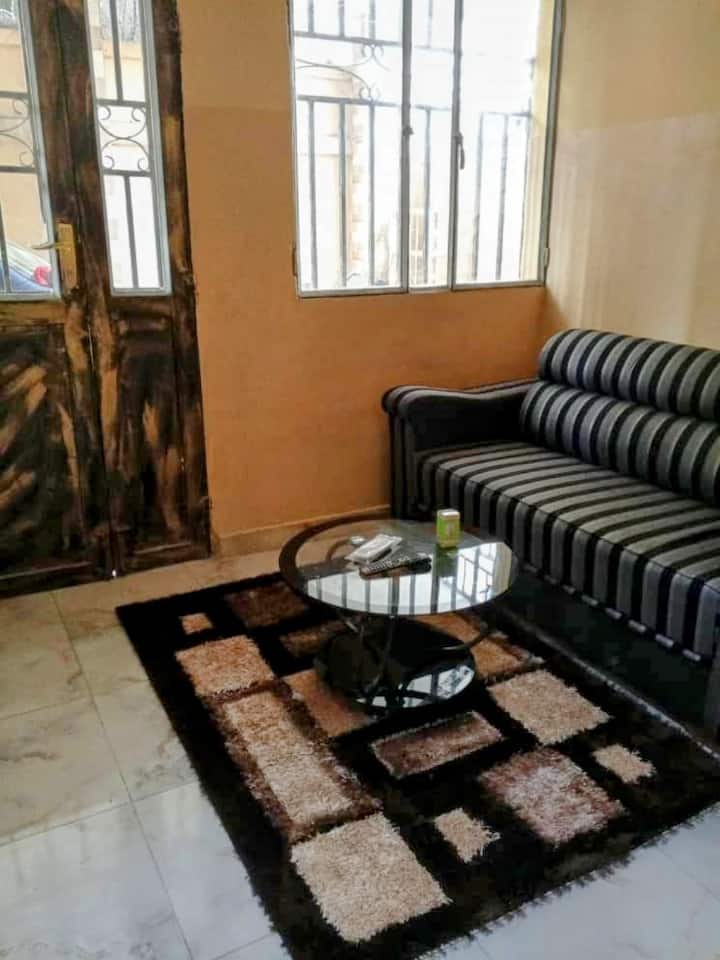 Newly Built, 1 Bed, Apt, Solar, Free Wi-fi - Kinshasa
