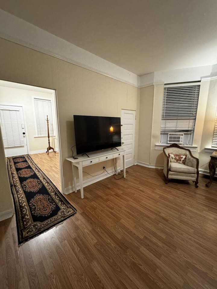 Riverwalk 2br | Easy, Walkable Stay - Cape Girardeau, MO