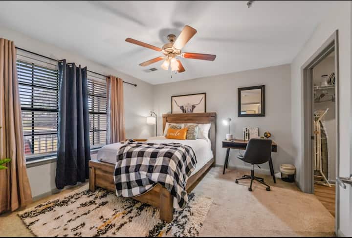 Business Travelers Pub/arsenal 3 Mins/fast Wifi - Huntsville, AL