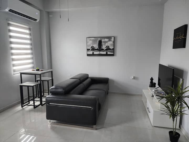 The Athena's Cozy Corner Apt. 3 - A/c & Wi-fi - Barceloneta