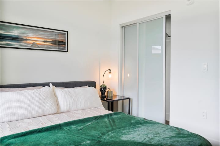 Bright & Stylish 1-bedroom | Walk To Netflix - Mid City - Los Angeles