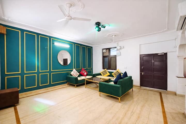 10. 2bhk Spaces Family, Friends, Relax  By  Instay - Noida
