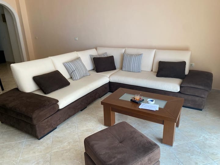 Mari Appartment - 사란더