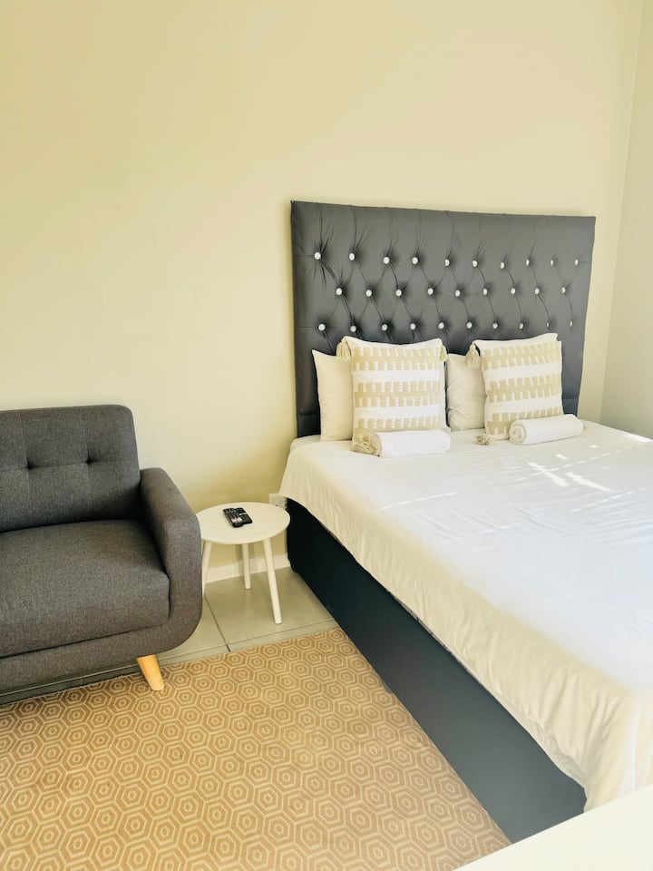 616 Gallagher Midrand Airbnb - Midrand