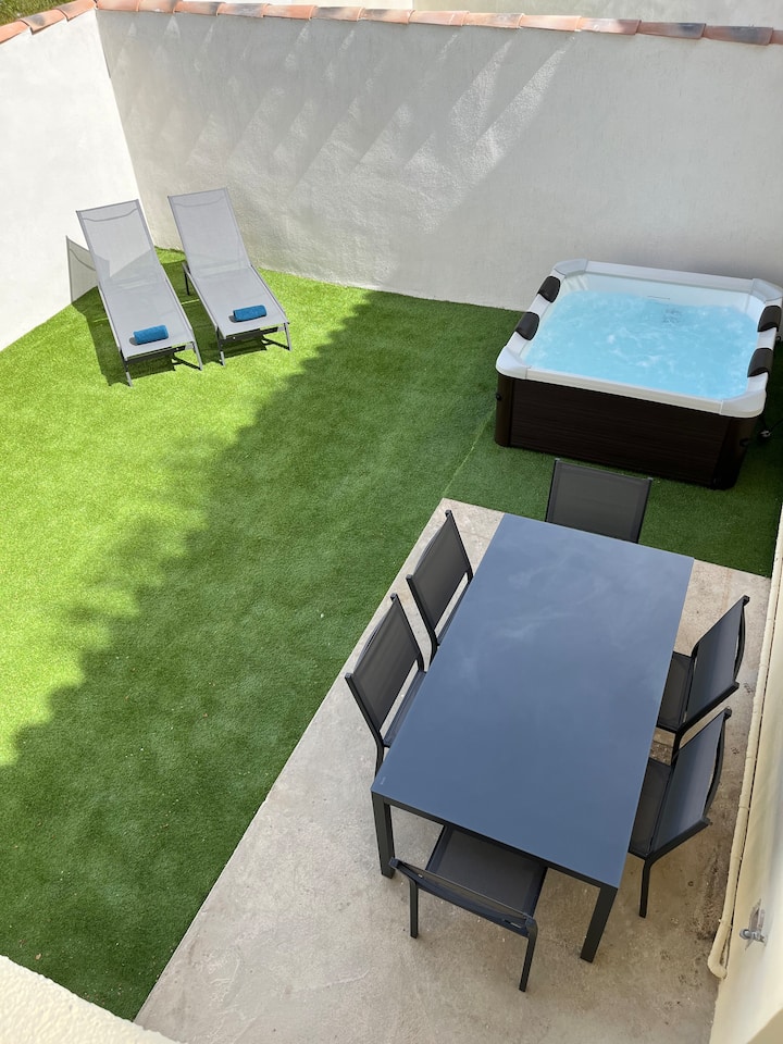 Appartement Tout Confort Avec Jacuzzi - Salin de Giraud