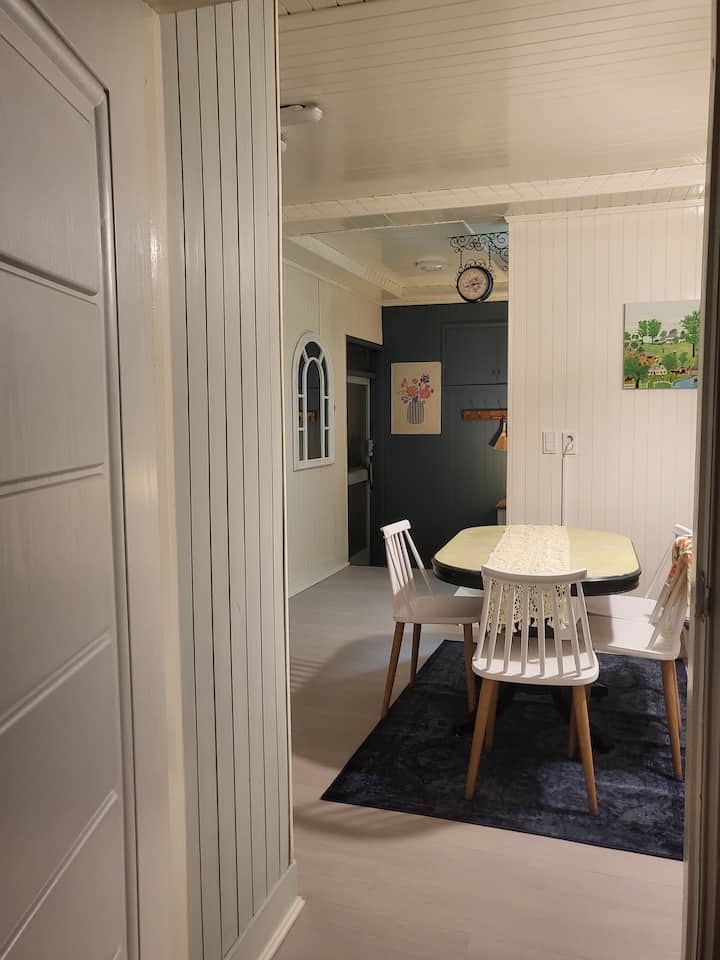 바닷가 3분 다락우물집 - Busan