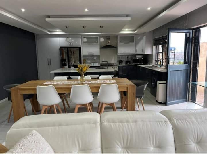 10 Sleeper Guest House - Durban