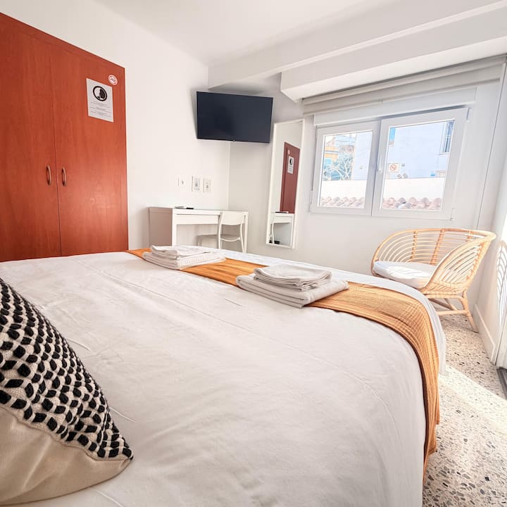 Habitación Doble Confort Hostal Molí De Mar - Lloret de Mar