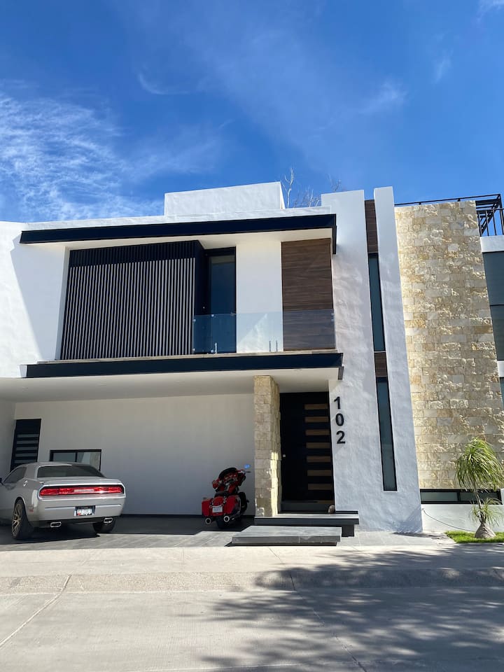 La Casa De Poncho - Aguascalientes