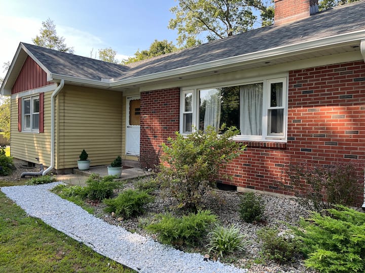 Charming Suite In Ct River Valley- Lake, Farm - Shenipsit Lake, CT