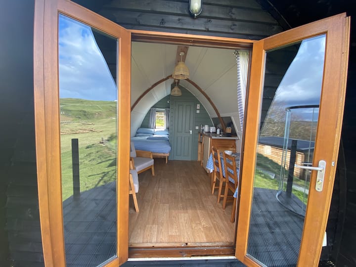Skye Hut - The Snug - Uig