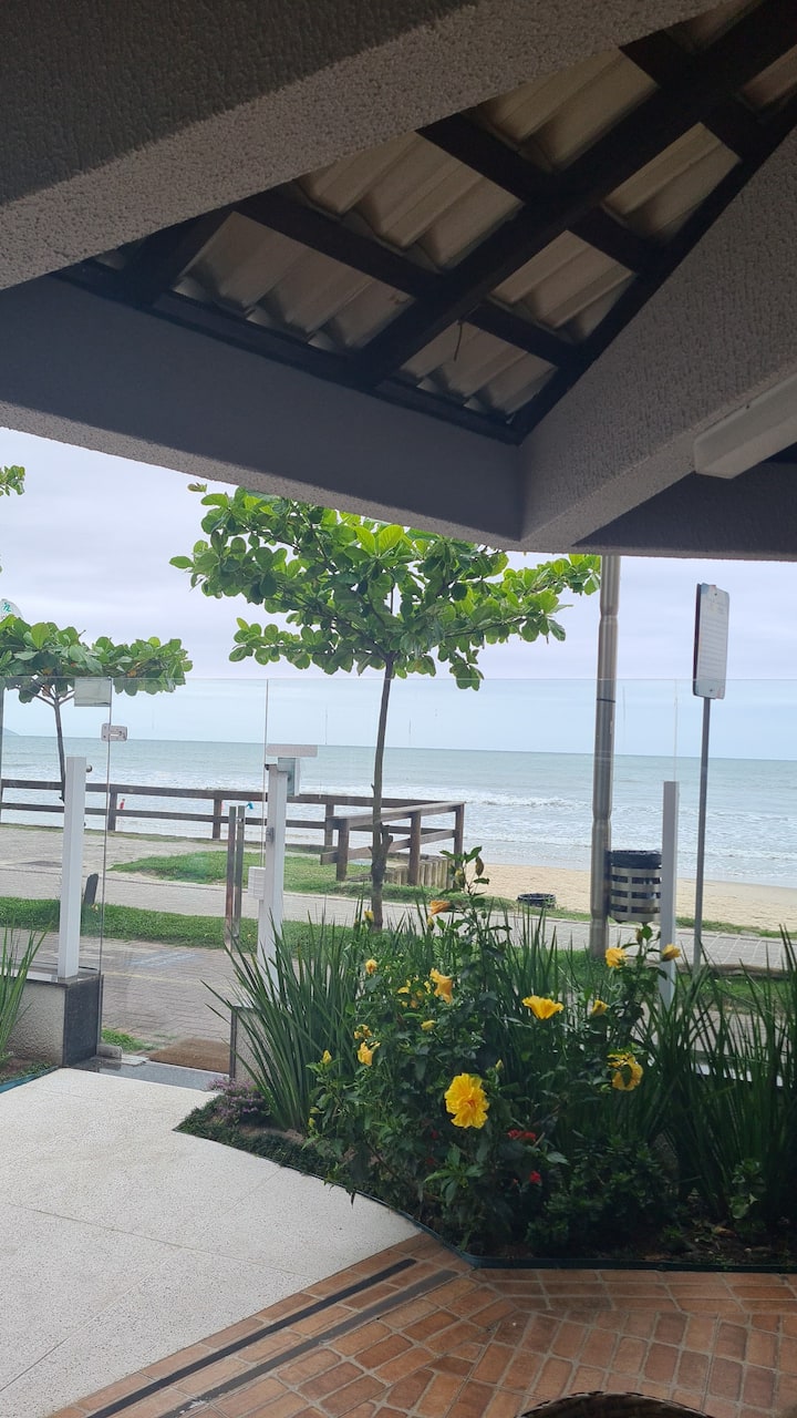 Cobertura Frente Mar 2 Suítes. - Itapema