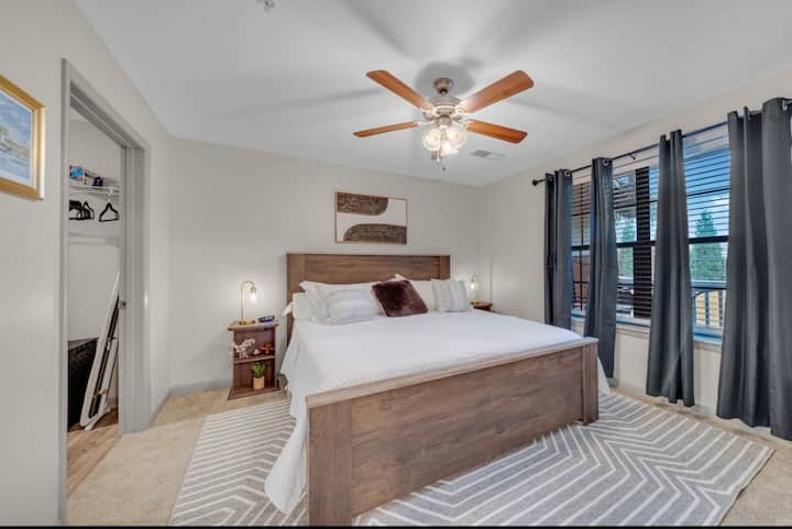 Modern Styled/business Travelers Pub/private Patio - Huntsville, AL