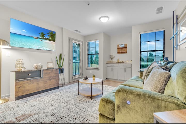 Modern Styled/business Travelers Pub/private Patio - Huntsville, AL