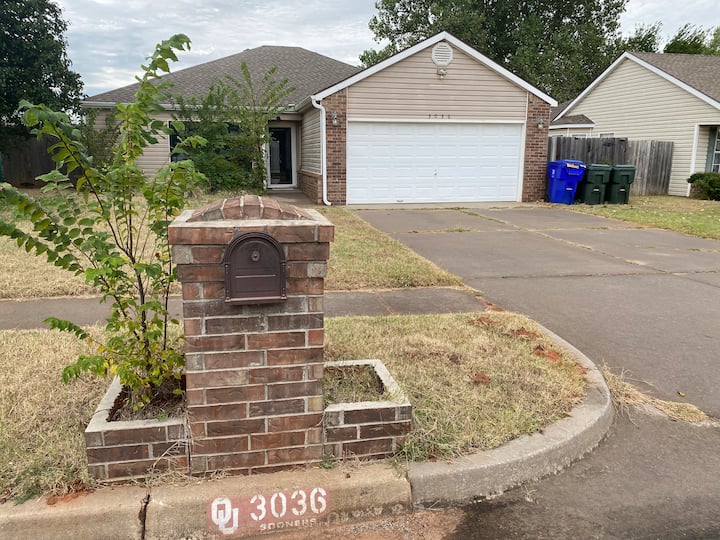 Affordable Family Friendly Home! - Norman, OK