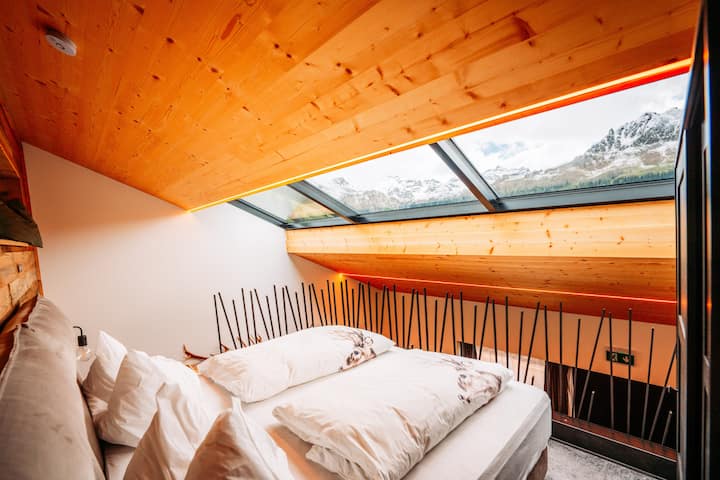 Brunelle, Peer Alm - Navis