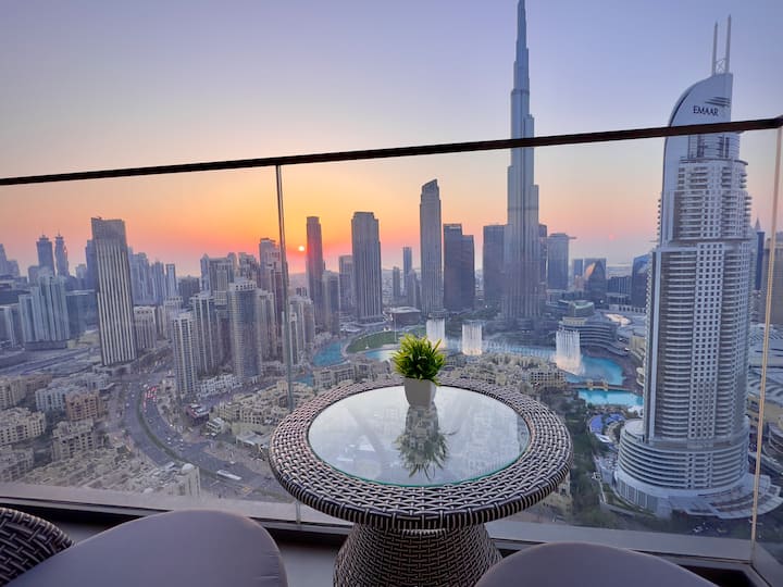 Best View - Burj & Fountain Show - 2 Br / Sleeps 6 - Dubai