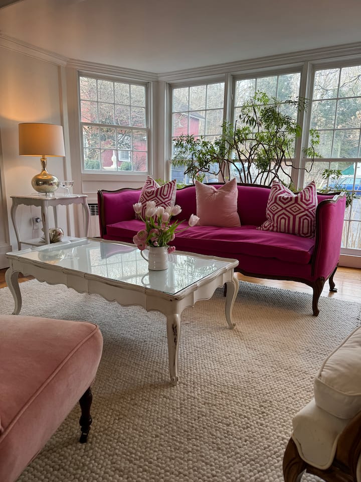 Charming Country Home - Gillette Castle State Park, East Haddam