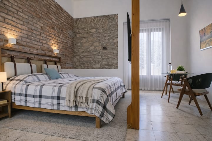 Elegancia Literaria En Estudio - Puebla