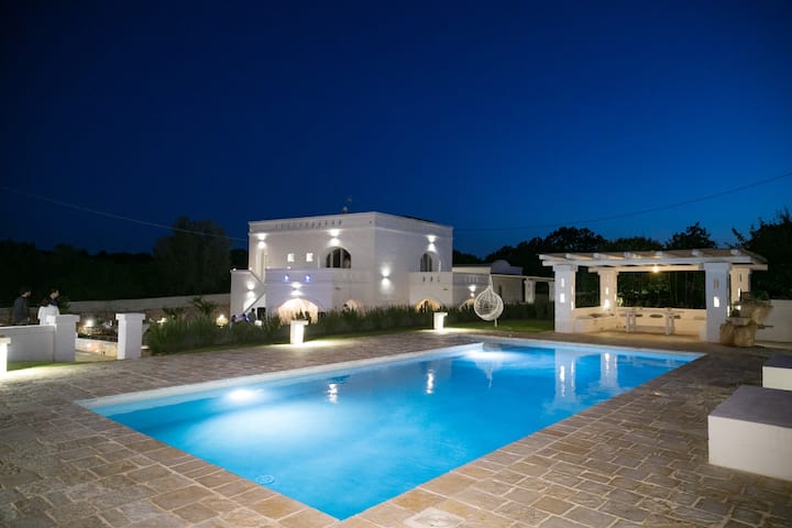 Casale Tradizionale Con Piscina 8 Posti Letto - Ostuni