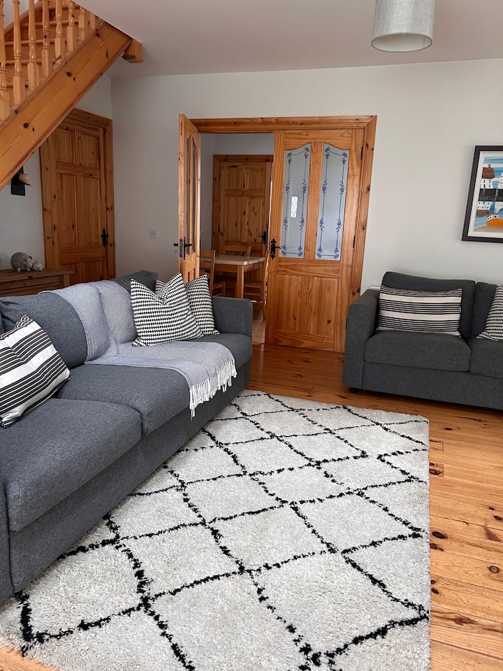 Scenic Downings Retreat Cosy Comfort With Sea View - Downings