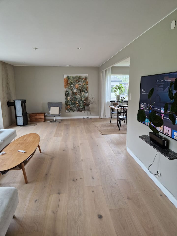 Stort Hus I Stora Levene - Vara