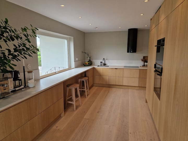 Stort Hus I Stora Levene - Vara
