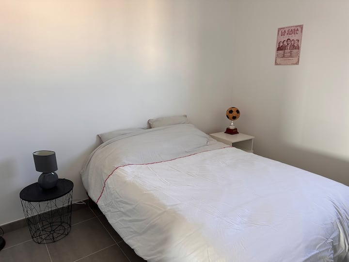 2 Chambres à Louer Avec Sdb Dans Un Appartement - Vendargues