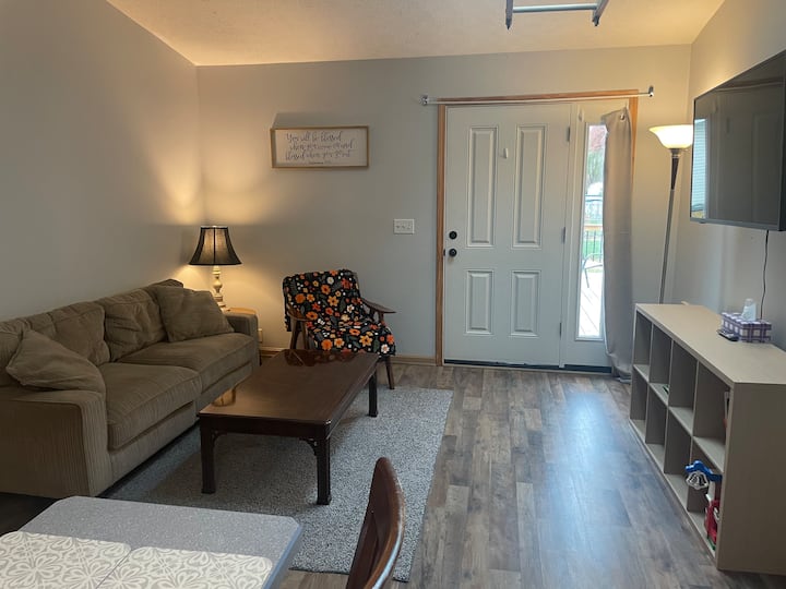 Whole Apartment Near Avon Commons - Avon, OH