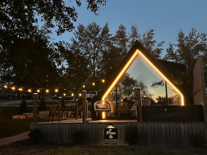 The A-frame, Hot Tub, Patio, Glamping Luxury - Harrison, AR