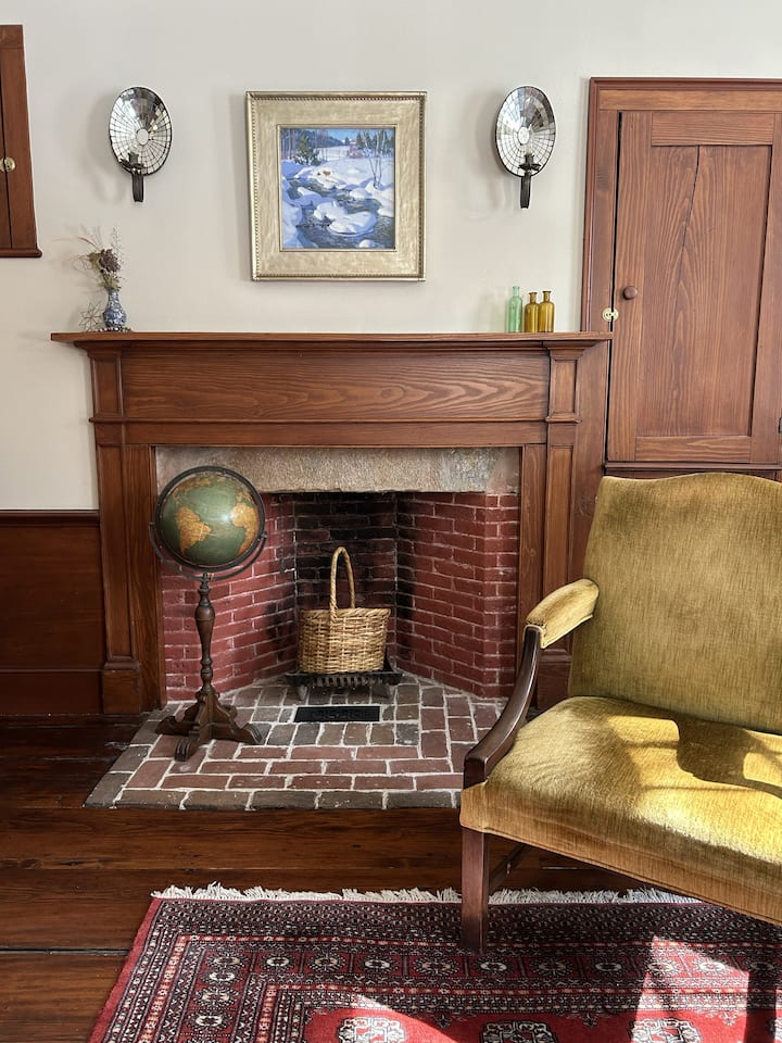 Peaceful And Private Farmhouse Retreat - Brattleboro, VT