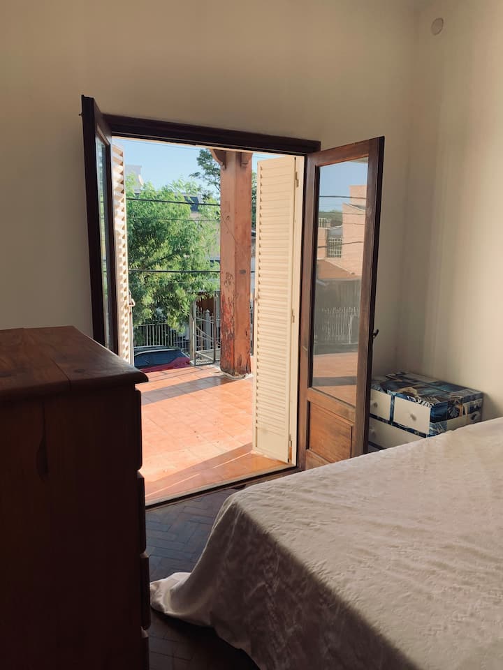 Habitación Doble En Casa Grande Y Acogedora - Córdoba