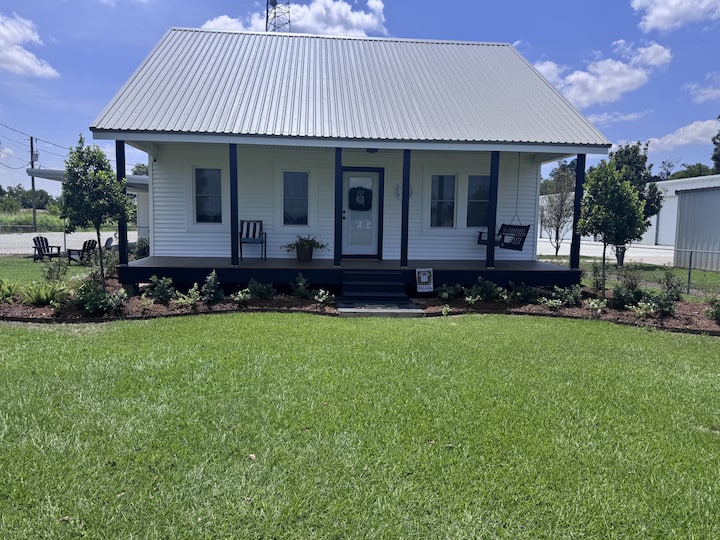 The Main Cottage - Breaux Bridge, LA