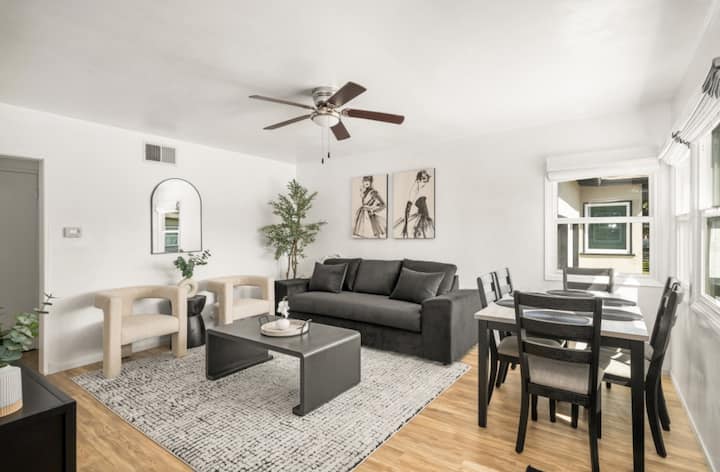 Centrally Located! 8 Miles From Disney. Sleeps 6. - Santa Ana Zoo, Santa Ana