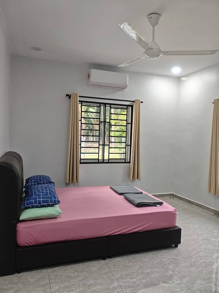 Homestay Ayong - Ayer Hitam