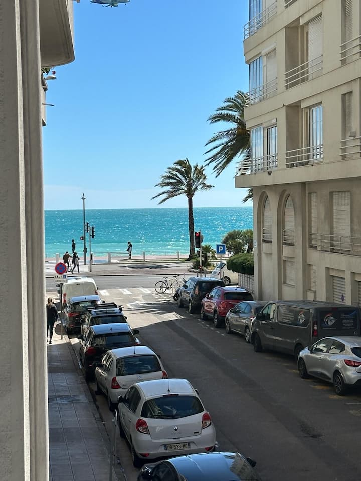 Plage Bord De Mer Carré D'or - Nice