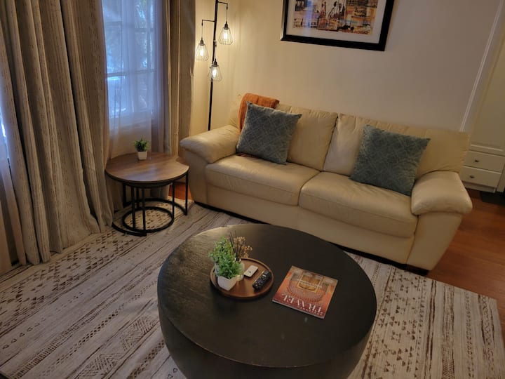 725-5 Private Studio In Great Location On Montana - Santa Mónica, CA