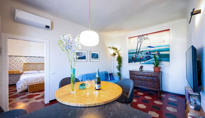 Enchanting Flat Design In Isola Heart -Wf, Netflix - Milão