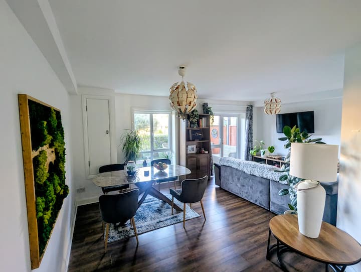 Spacious 2 Bed With Garden, Beside Airport - Malahide