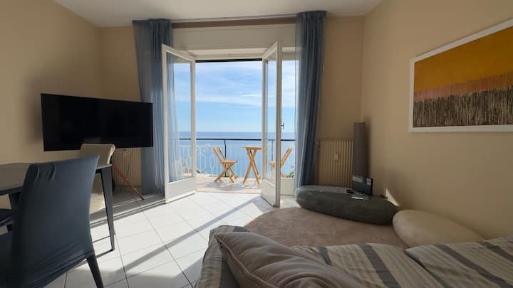 Riviera Sea Views From Every Room - Ospedaletti