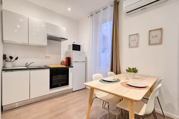 Le Mistral – ÉLégant Studio Au Cœur Du Vieux-port - Calanques de Marseille