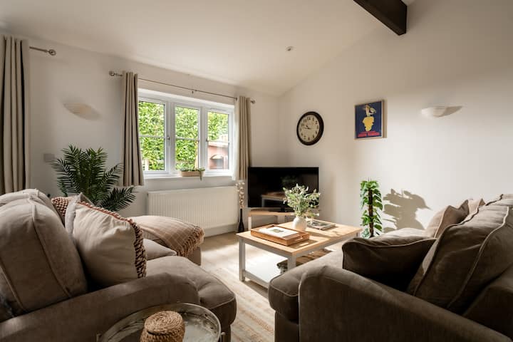 Cheltenham | Cotswolds Stay With Workspace - Bibury