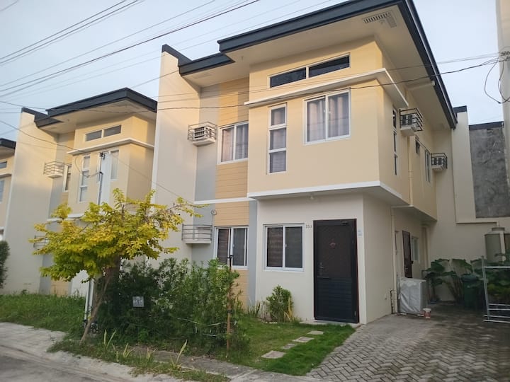 Davao Residence Near Airport & Sm Lanang - Davao City
