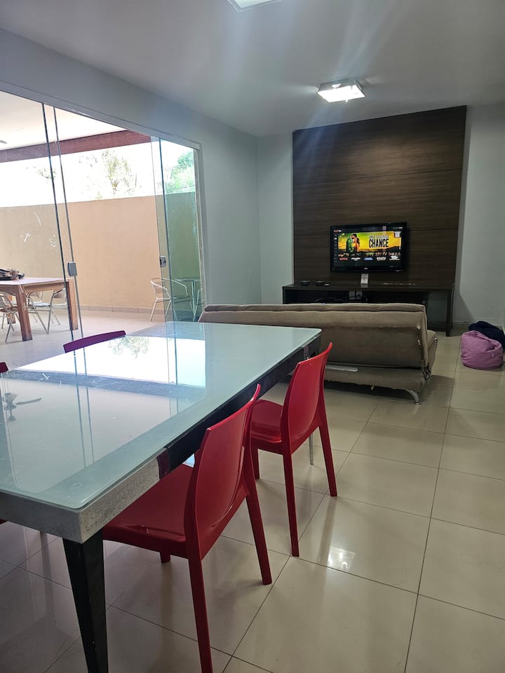 Casa Aconchegante, Ideal Para Famílias E Grupos! - Goiânia