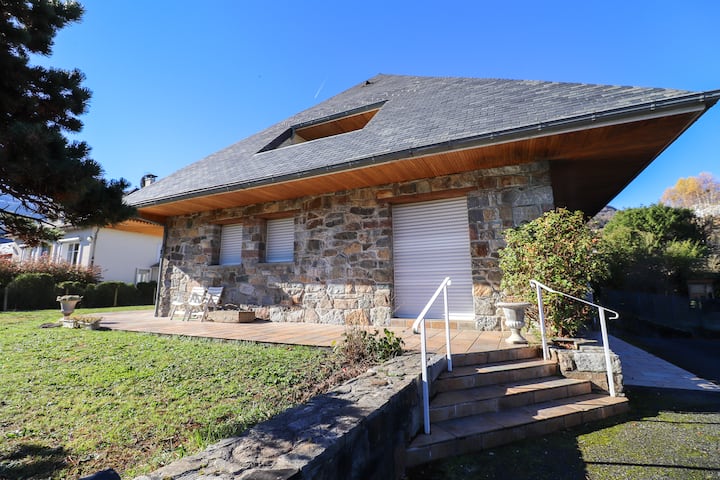 Belles Pierres Près Des Thermes - Argelès-Gazost