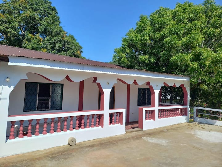 Villa De Jeshua - Trujillo, Honduras