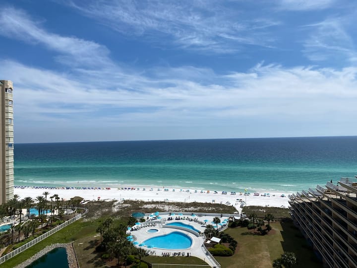 Summer Discounts! Edgewater Resort,2/bd Beachfront - Miramar Beach