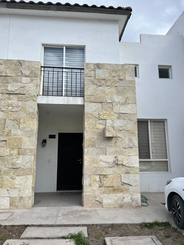 Hermosa Casa Residencial - 托雷翁